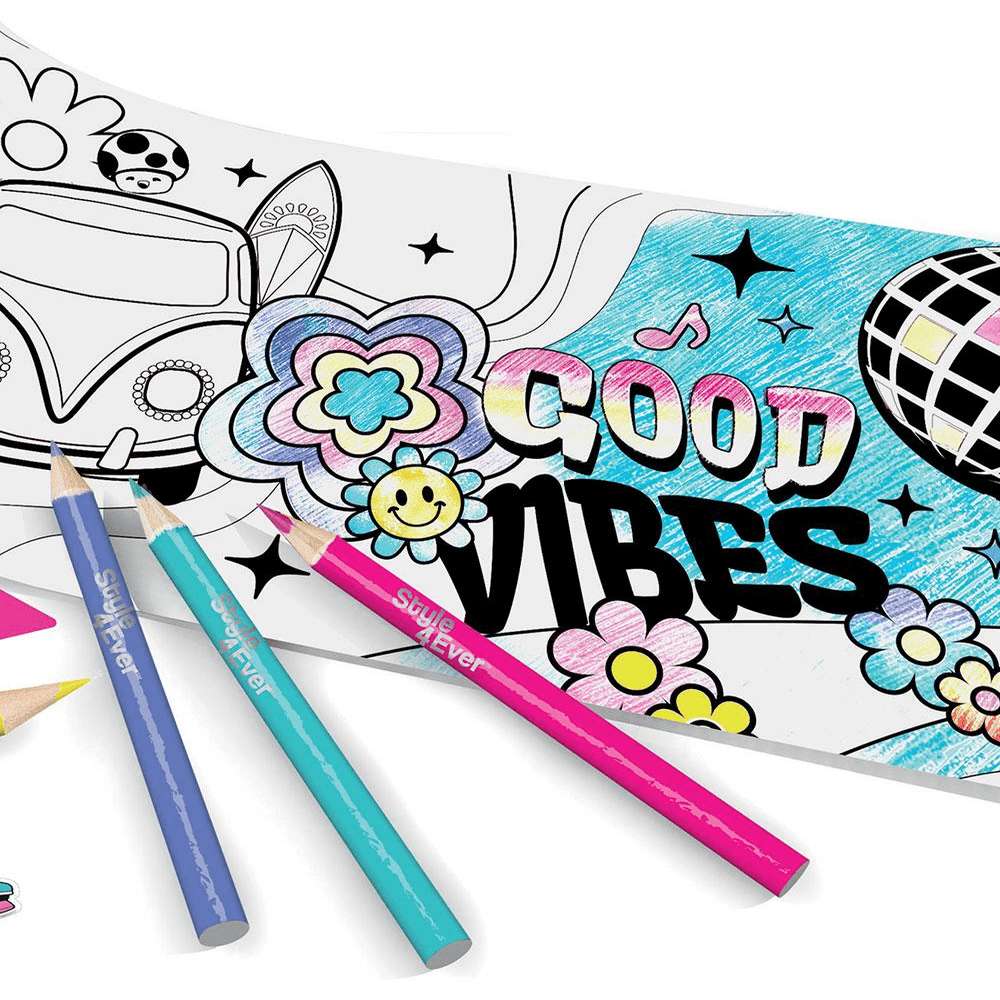 Toy. Style 4 Ever Coloring Roll-up - 4 metres