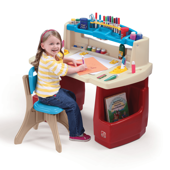 Toy. DELUXE ART MASTER DESK